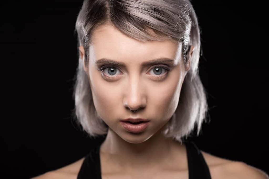 How To Apply Makeup for Prominent Eyes (Easy Protruding Eye Tips)