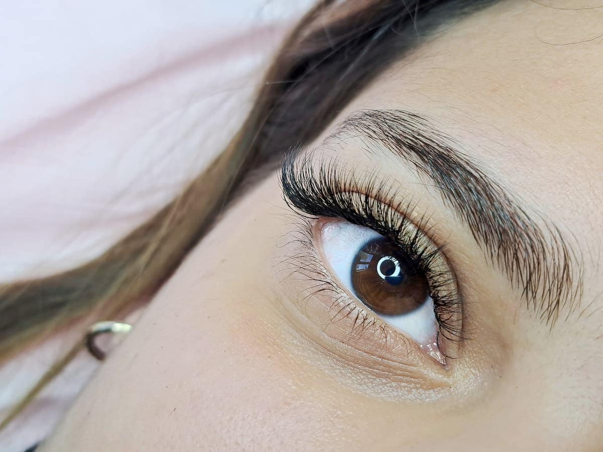 Cat Eyelash Extensions: Are They Perfect for Your Eye Shape?