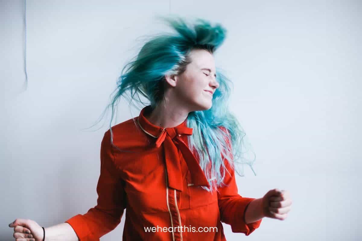 8 Best Shampoos for Blue Hair to Make Your Color Last Longer