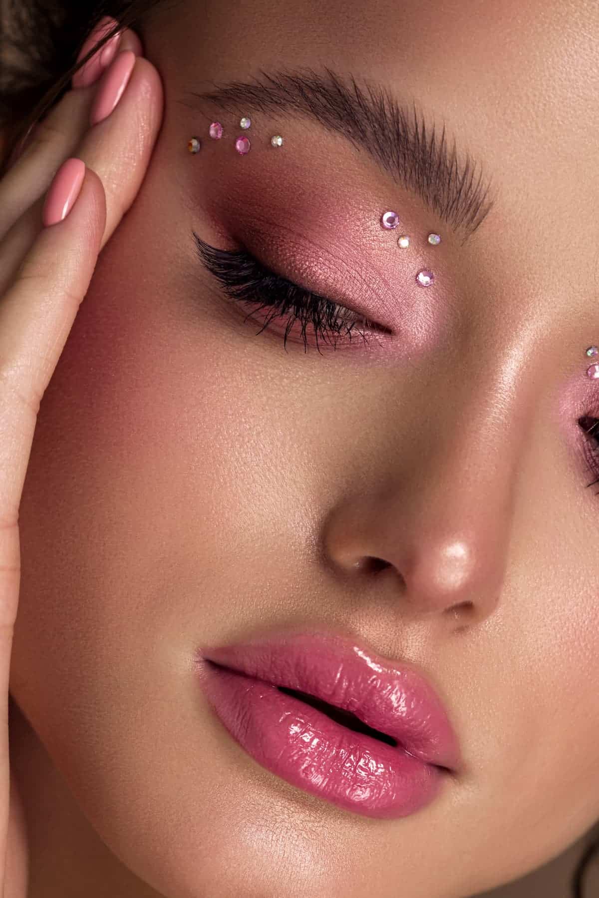 14 Types Of Makeup Styles + How To Recreate Them