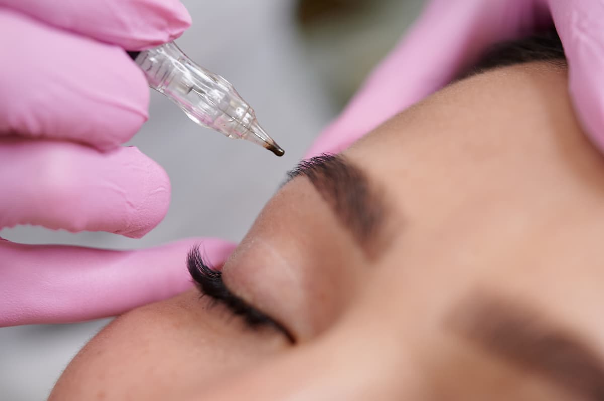 A Complete Guide To The Microblading Healing Process