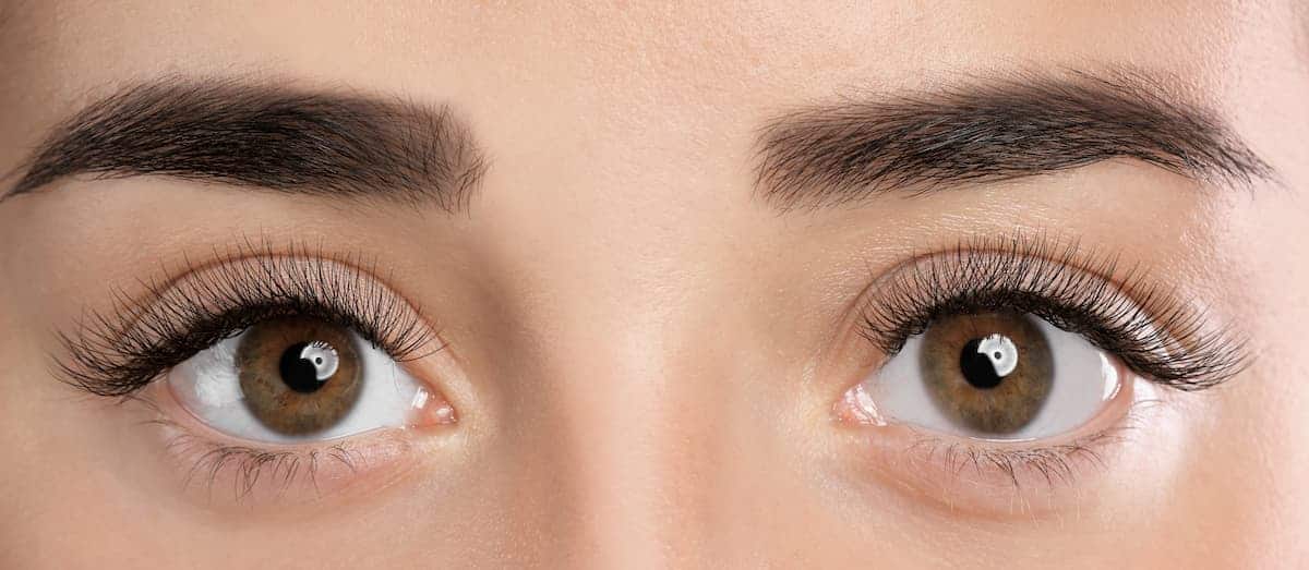 Natural Eyelash Extensions: The Ultimate Beginner’s Guide