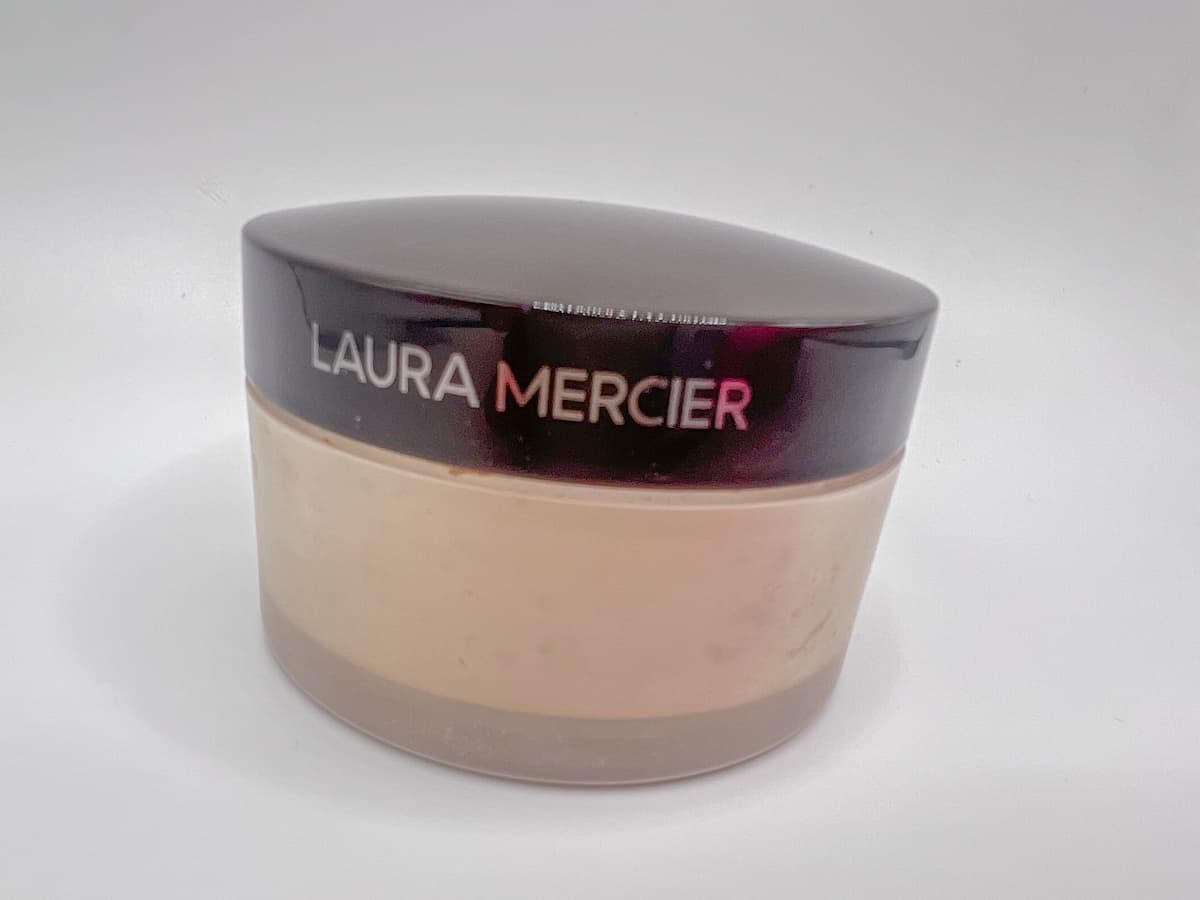 10 Top Setting Powders for Mature Skin: Less Fine Lines!