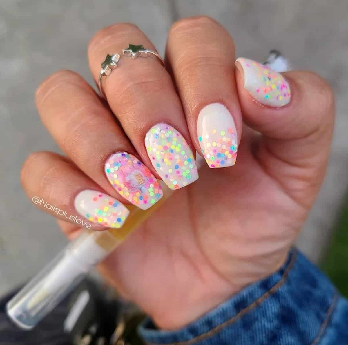 47 Fabulous Birthday Nails to Celebrate Your Special Day in Style