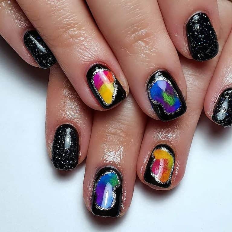 40 Sparkly Black Nails with Glitter to Give You That Extra Glam