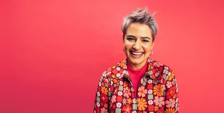 18 Flattering Hairstyles for Pear-Shaped Faces