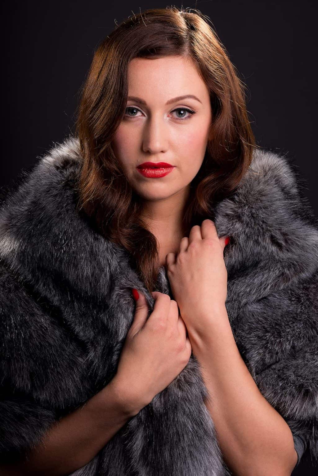 18 Flattering Hairstyles for Pear-Shaped Faces