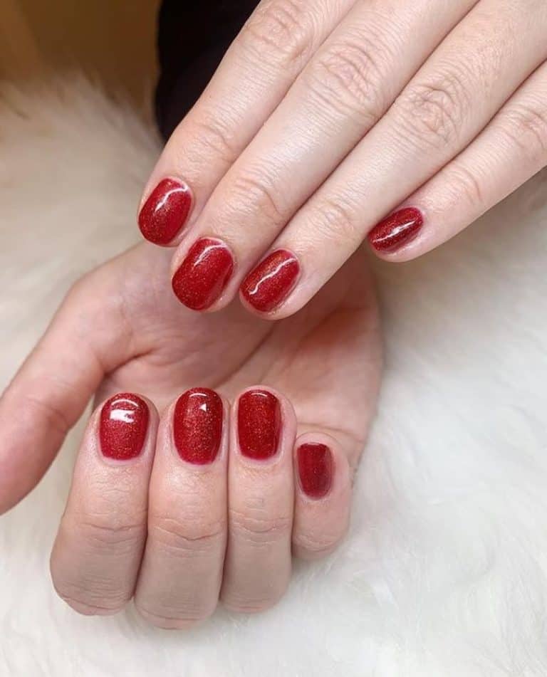 45 Stunning Red Nails with Glitter for a Striking Manicure