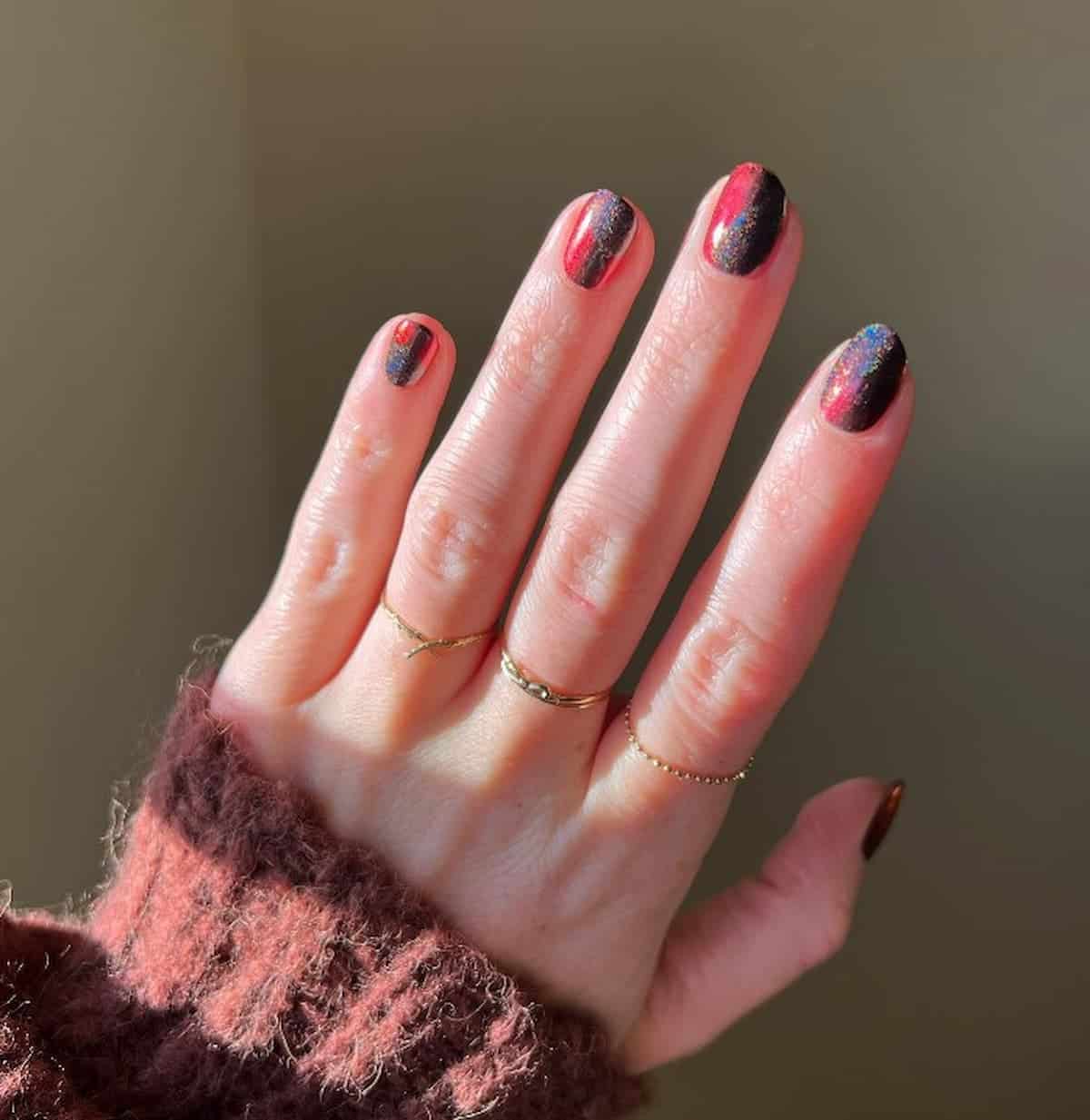 45 Stunning Red Nails with Glitter for a Striking Manicure