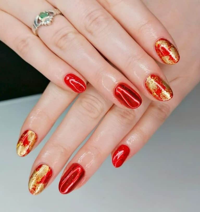 45 Stunning Red Nails with Glitter for a Striking Manicure