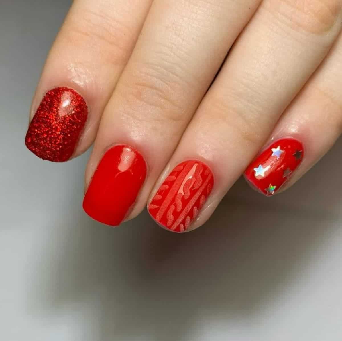 45 Stunning Red Nails with Glitter for a Striking Manicure