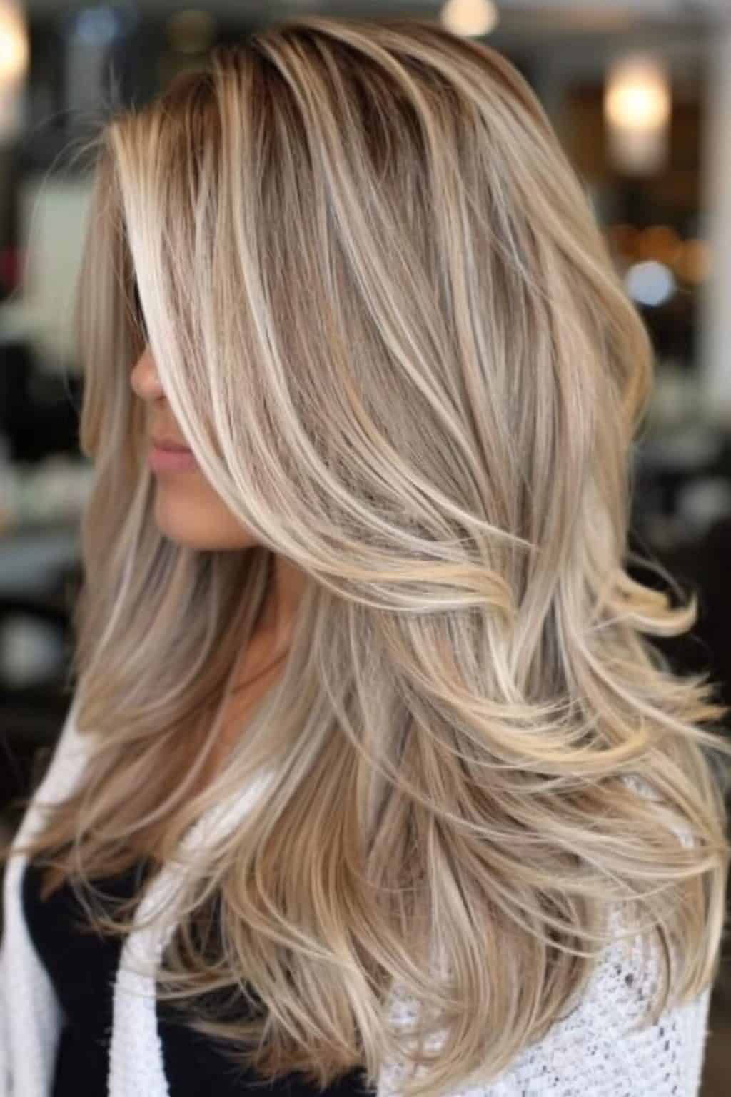 25 Blonde Hair with Lowlights Examples For Gorgeous Dimension