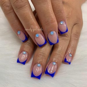60 Blue French-Tip Nails for a Cool and Trendy Manicure