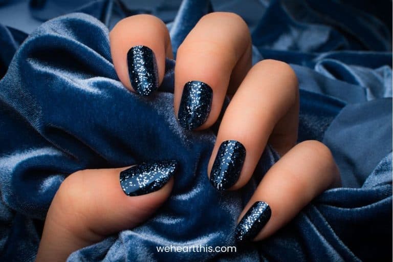 55 Dazzling Blue Nails with Glitter for Your Next Manicure