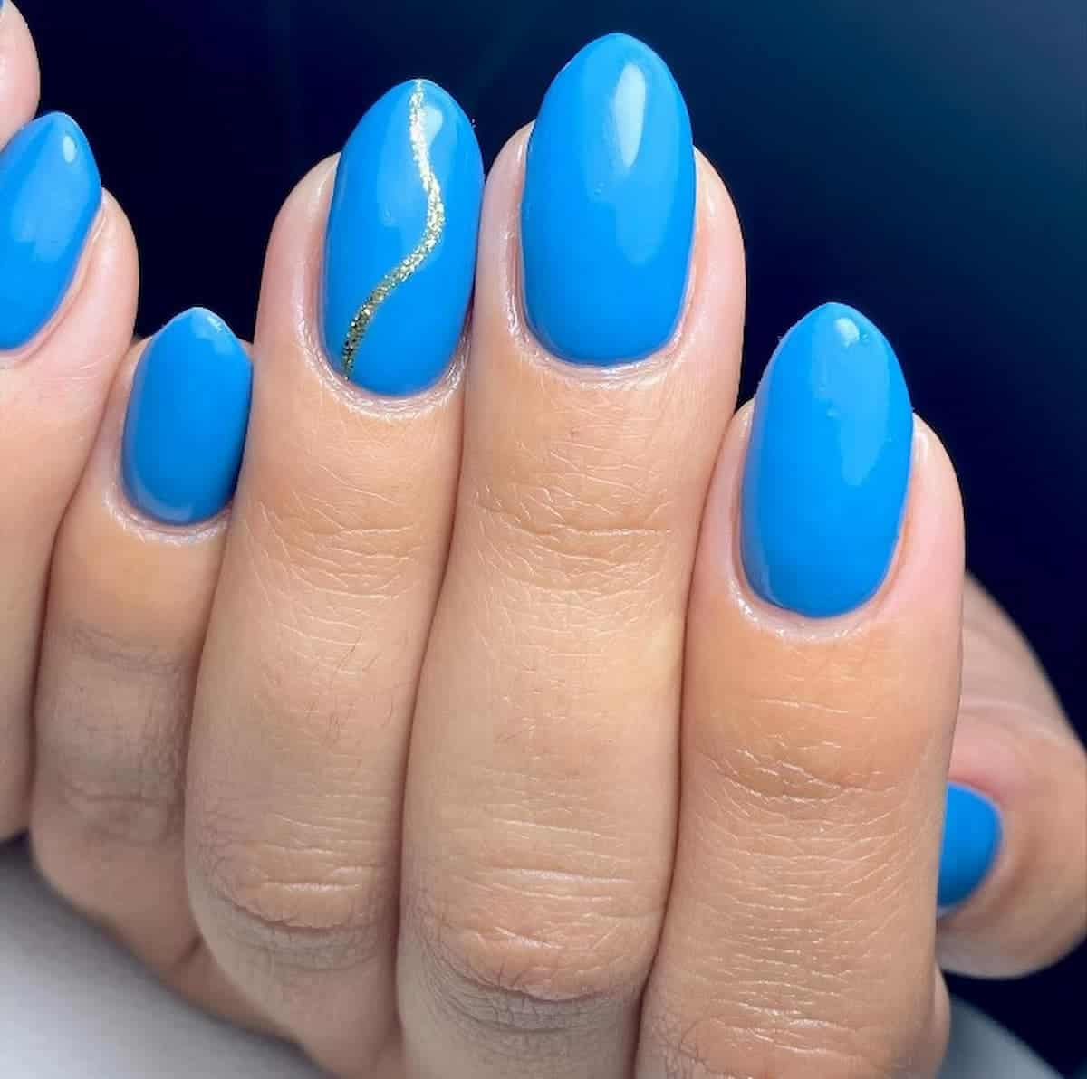 55 Dazzling Blue Nails with Glitter for Your Next Manicure
