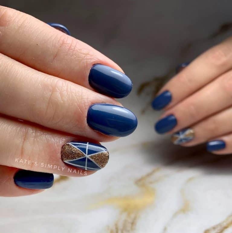 55 Dazzling Blue Nails with Glitter for Your Next Manicure