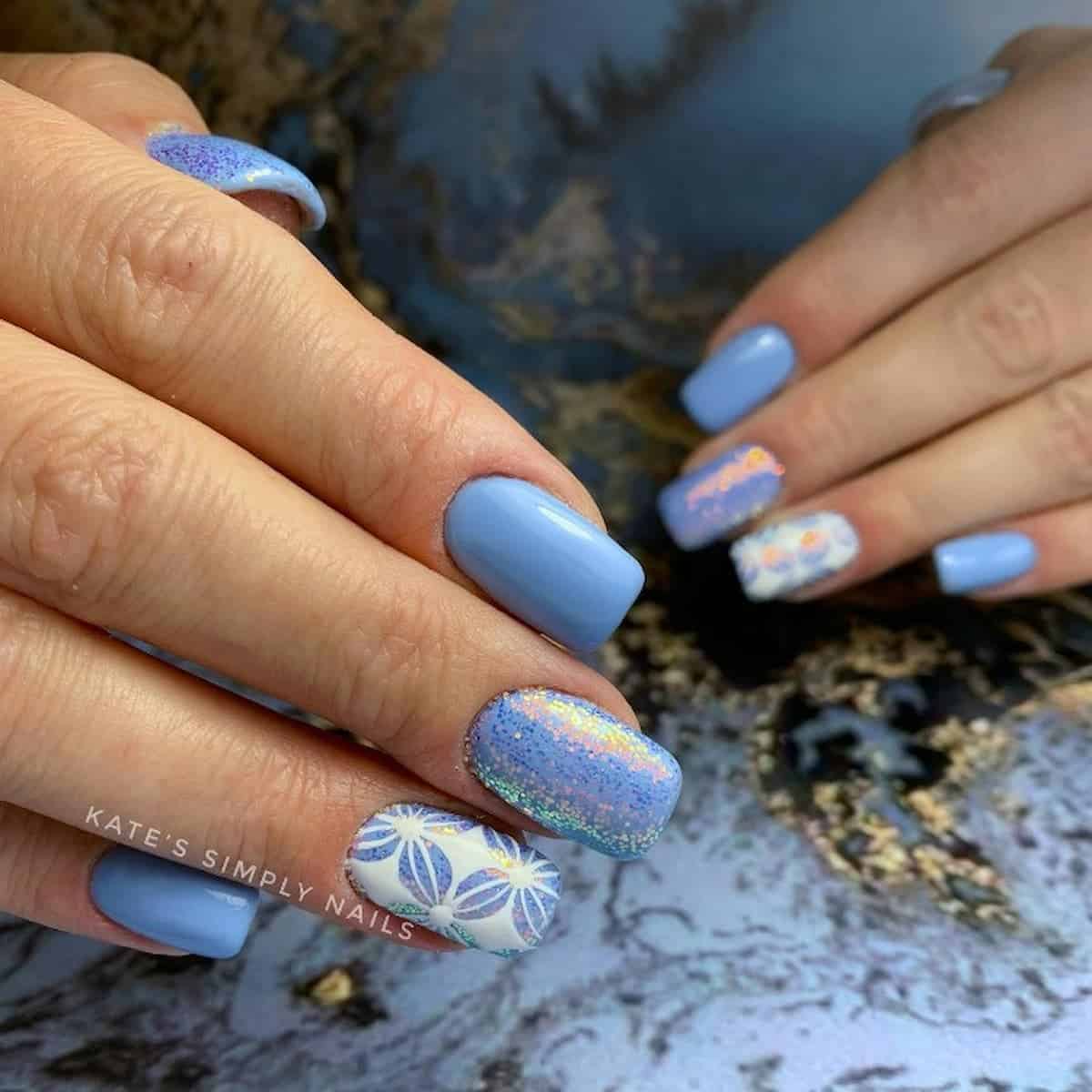 55 Dazzling Blue Nails with Glitter for Your Next Manicure