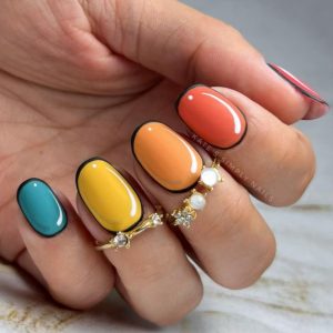 21 Trendy Pop Art Nails For Every Occasion