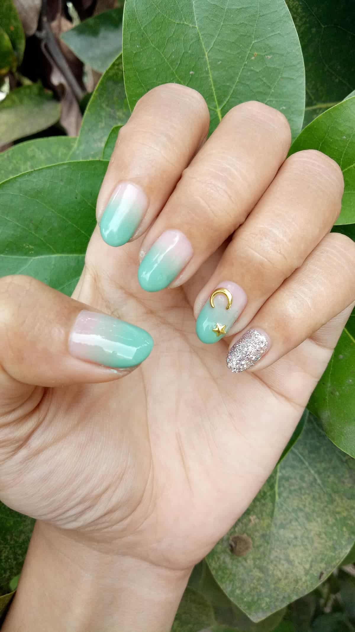 23 Green Ombré Nails: Enchanting Looks To Steal This Season