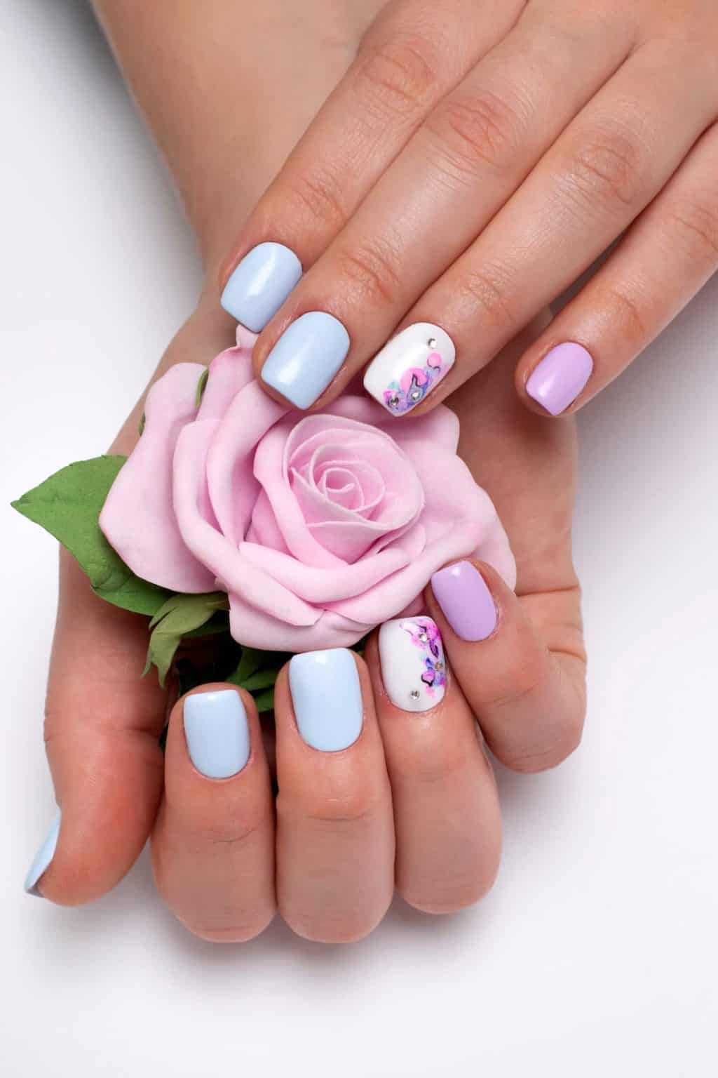 45 Simple Spring Nail Designs For Your Next Manicure