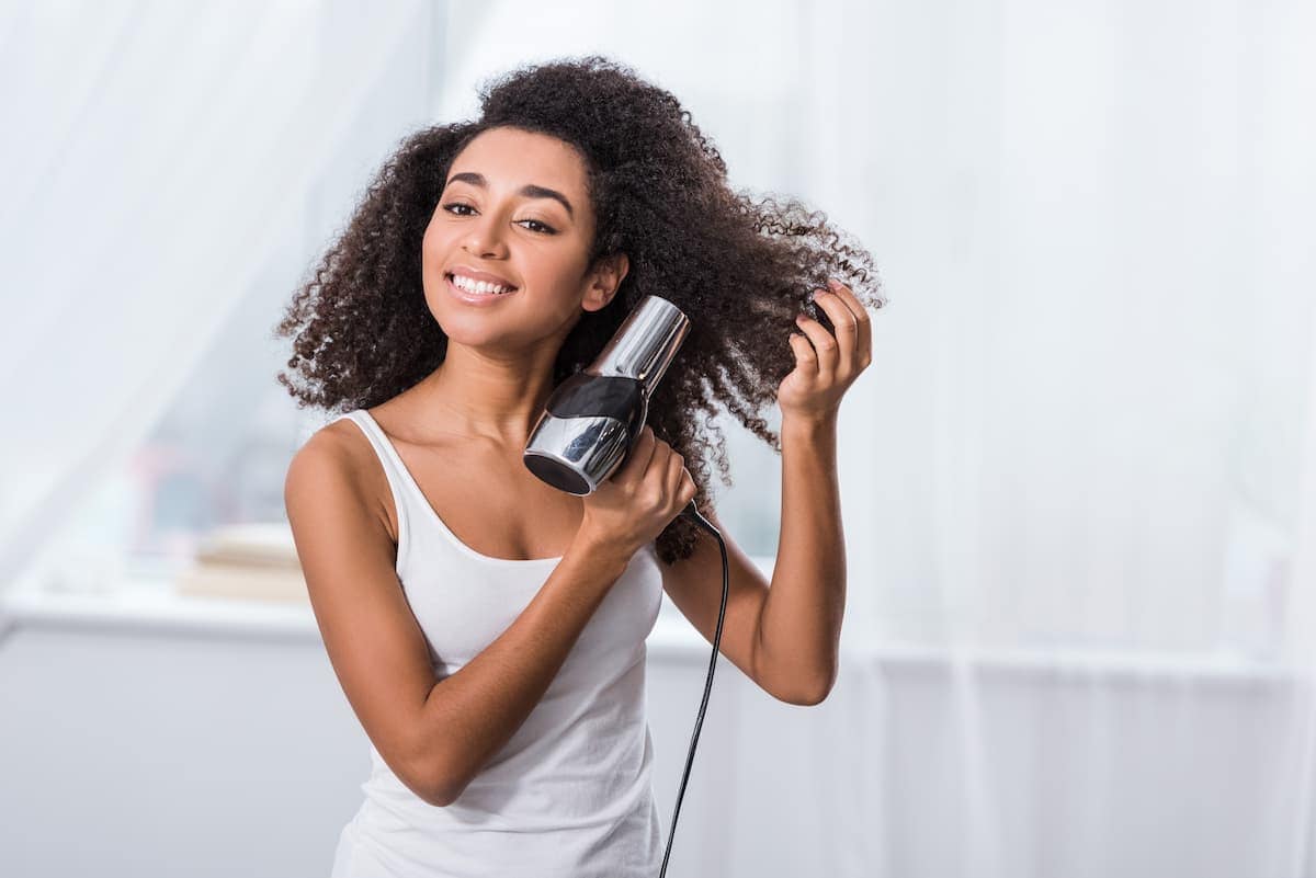 How To Dry Curly Hair: 5 Curly Hair-Drying Techniques