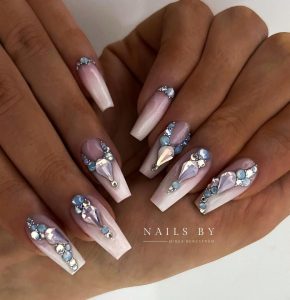 43 Head-Turning Diamond Nail Designs To Steal the Spotlight