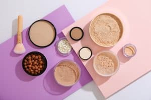 Pressed Powder vs. Loose Powder as Setting Powder