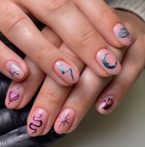 47 Stunning Snake Nail Designs That Are Ssssuper Stunning!