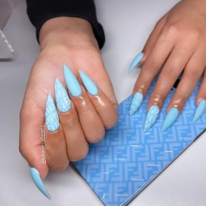 47 Stunning Light Blue Nails You Can Wear All Year Round