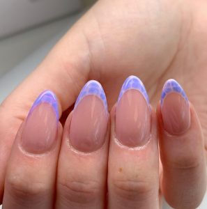 50 Classy French Tip Almond Nails That Exude Timeless Elegance