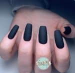 53 Alluring Black Nails That Exude Confidence and Sophistication