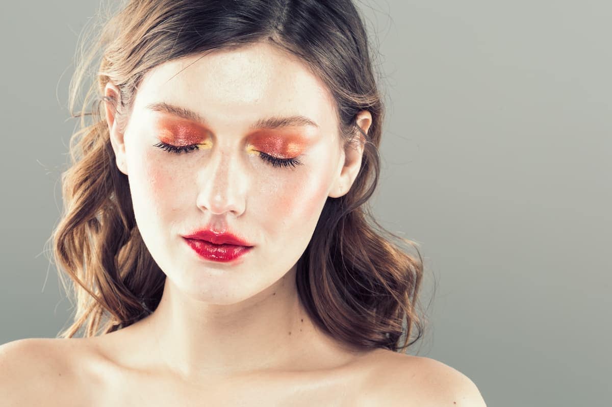 11 Top Eyeshadows for Hazel Eyes To Make Your Eyes Pop