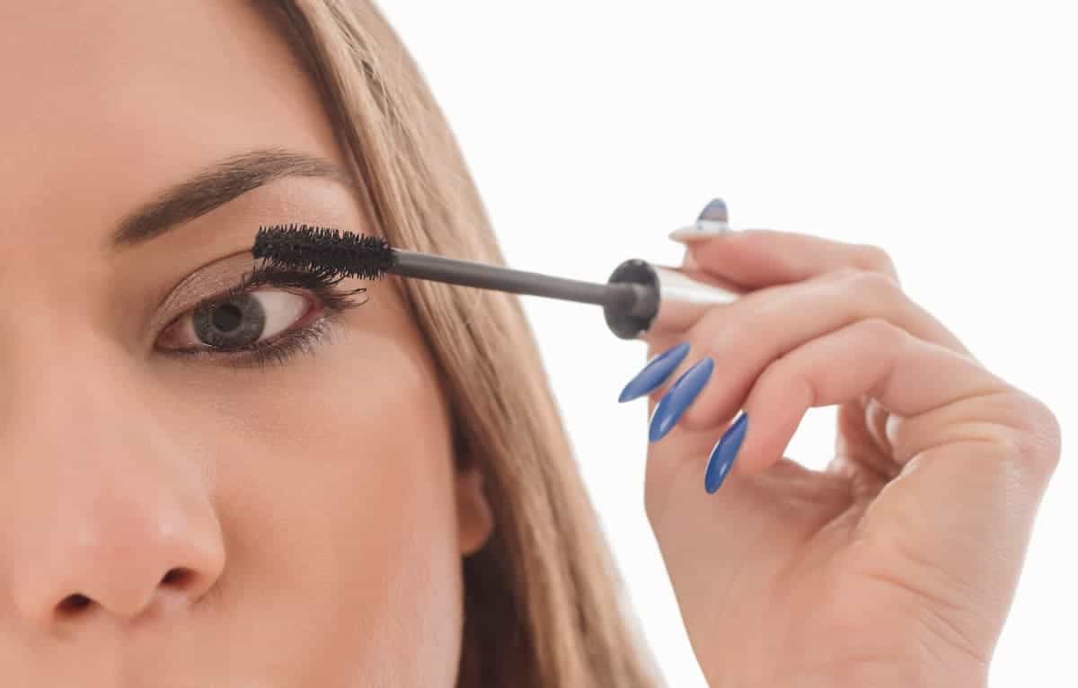 What Are the Different Types of Eyelids? Easy Eye Makeup Tips
