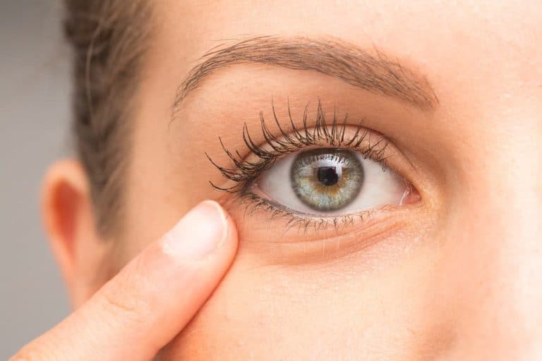 What Are the Different Types of Eyelids? Easy Eye Makeup Tips