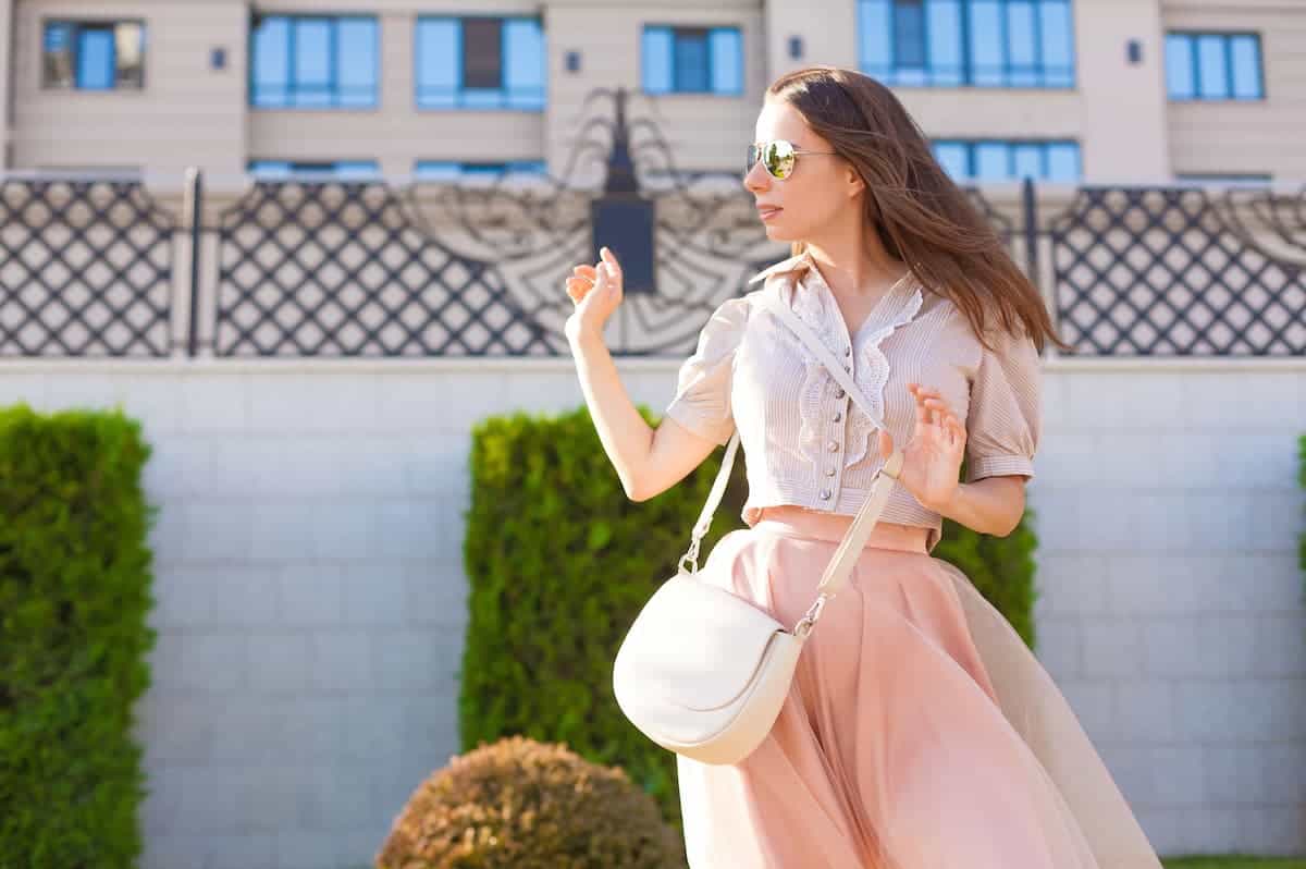 The Ingenue Essence: A Comprehensive Styling Guide