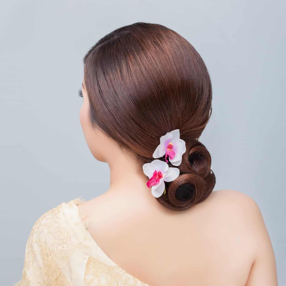 9 Best Japanese Hairstyling Products For Men & Women