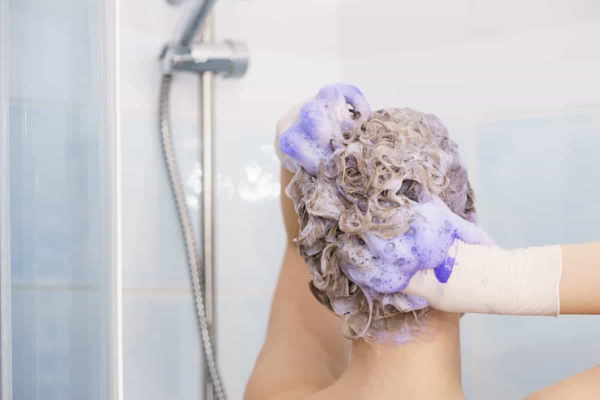 17 Top Shampoos for White Hair: Top Picks for Yellowing Hair