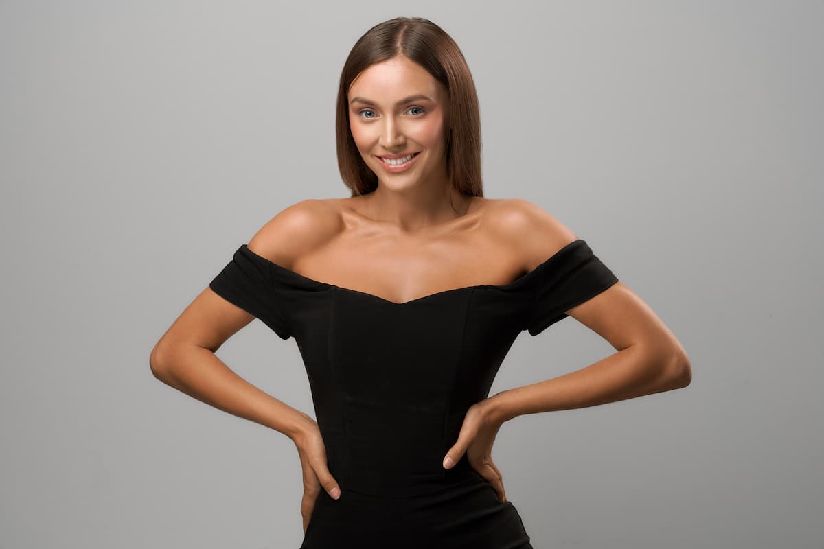 How To Style an Hourglass Body Shape: Your Ultimate Guide