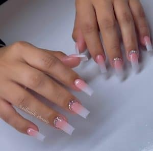 50+ Stylish Medium-Length Nail Ideas for Everyday Elegance