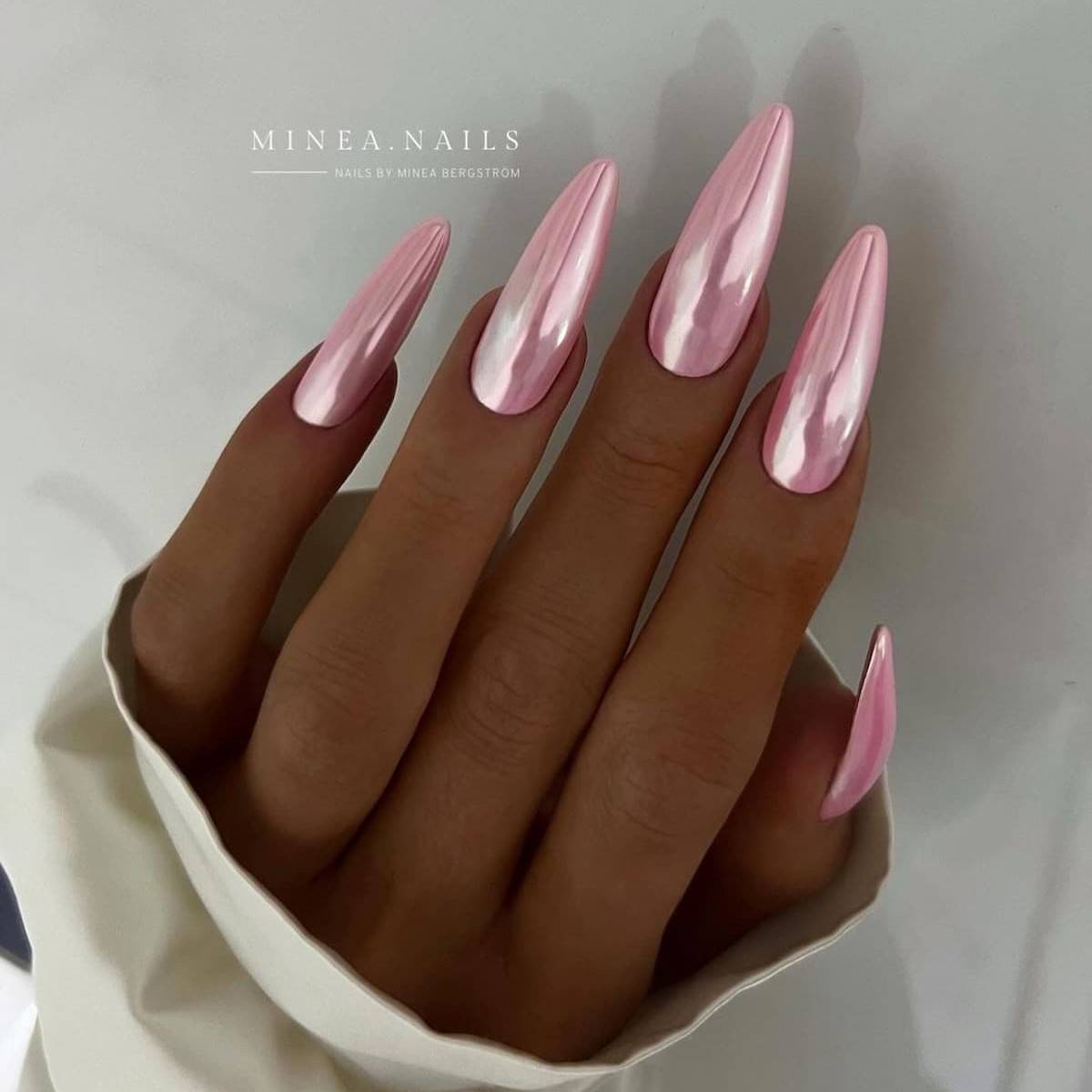 30 Pink Chrome Nails for a Trendy and Glamorous Manicure