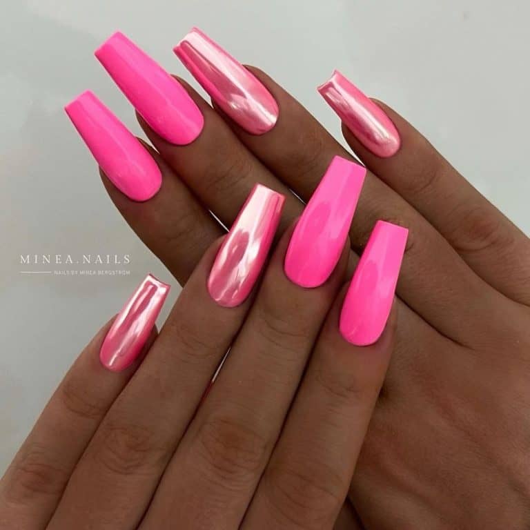 30 Pink Chrome Nails for a Trendy and Glamorous Manicure