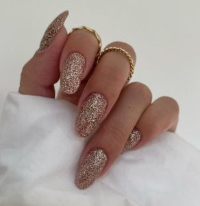 50+ Stylish Medium-Length Nail Ideas for Everyday Elegance