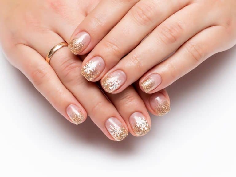 60+ Brr-illiant Winter Nail Designs for the Season